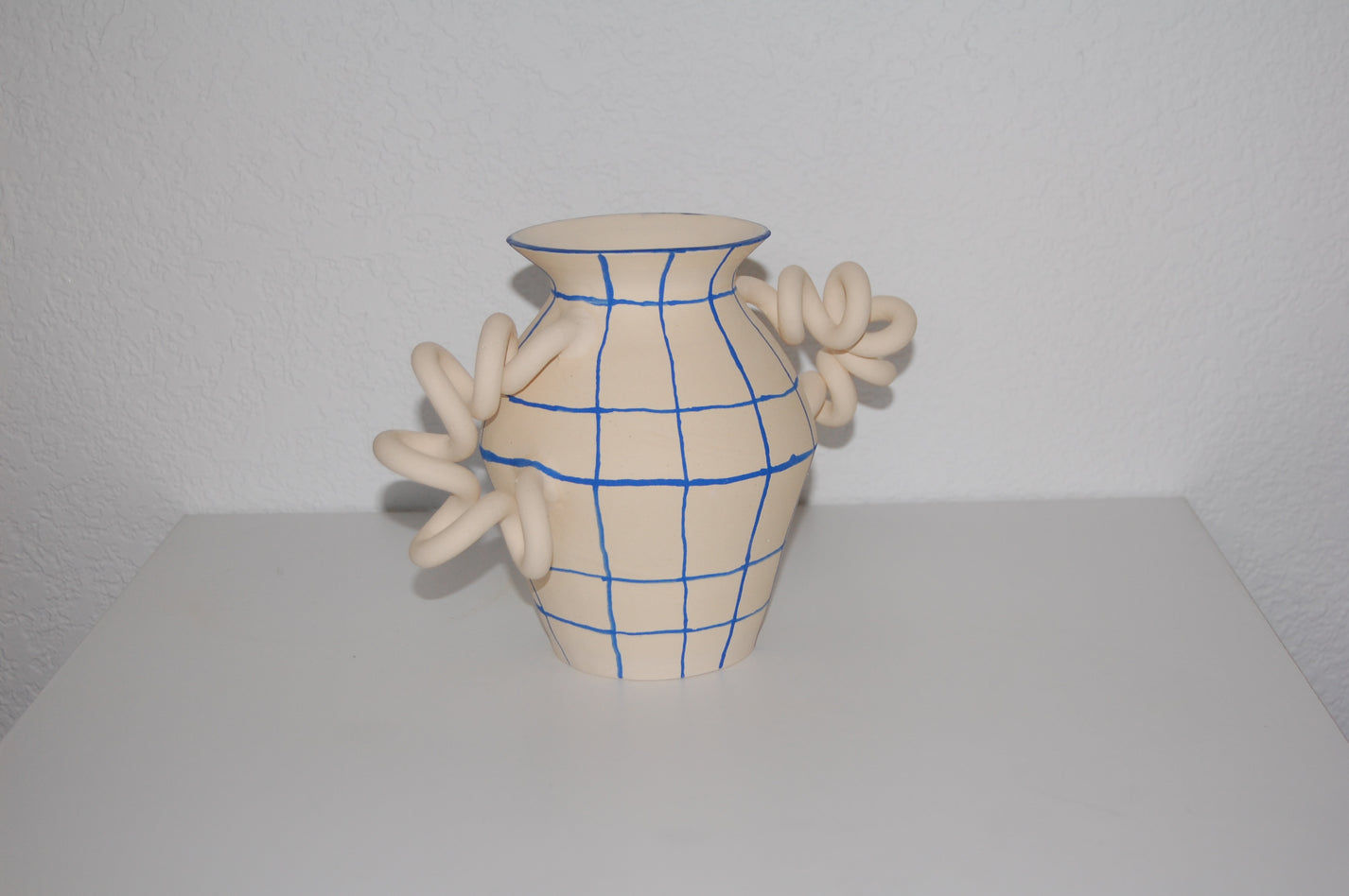 Boinggg! Grid Vase – Kuu Pottery