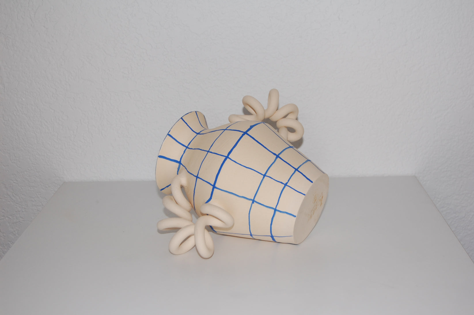 Boinggg! Grid Vase – Kuu Pottery